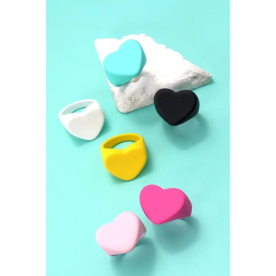 Matte Heart Ring – Livin' on Dreams Boutique